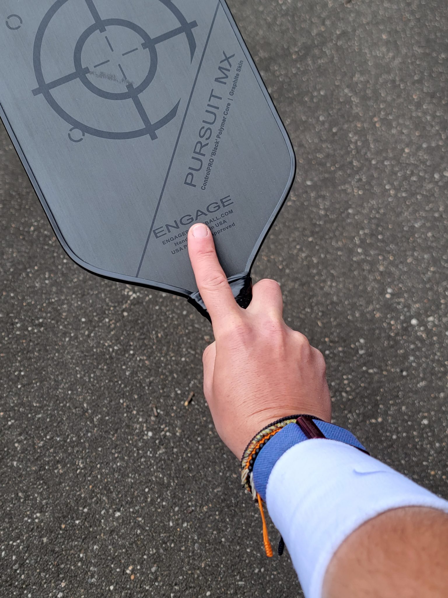 How to Hold a Pickleball Paddle With a Finger-Up Grip - Pickleball Rookie